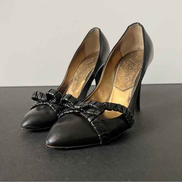 Viktor & Rolf | Shoes | Viktor And Rolf Black Leather Pumps Size 36 ...